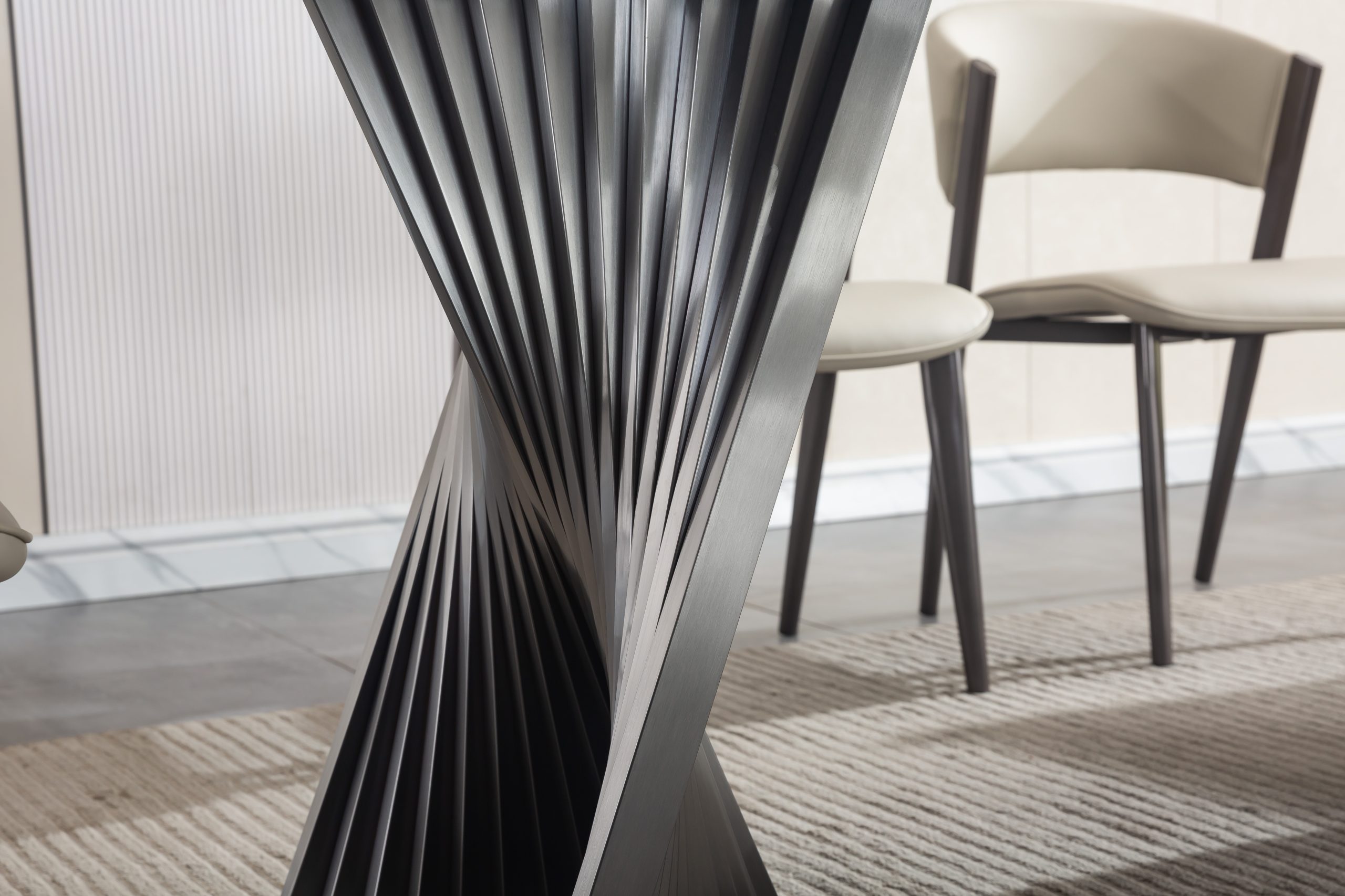 Table modèle 'Portugal' - Le Mobilier de la Ville