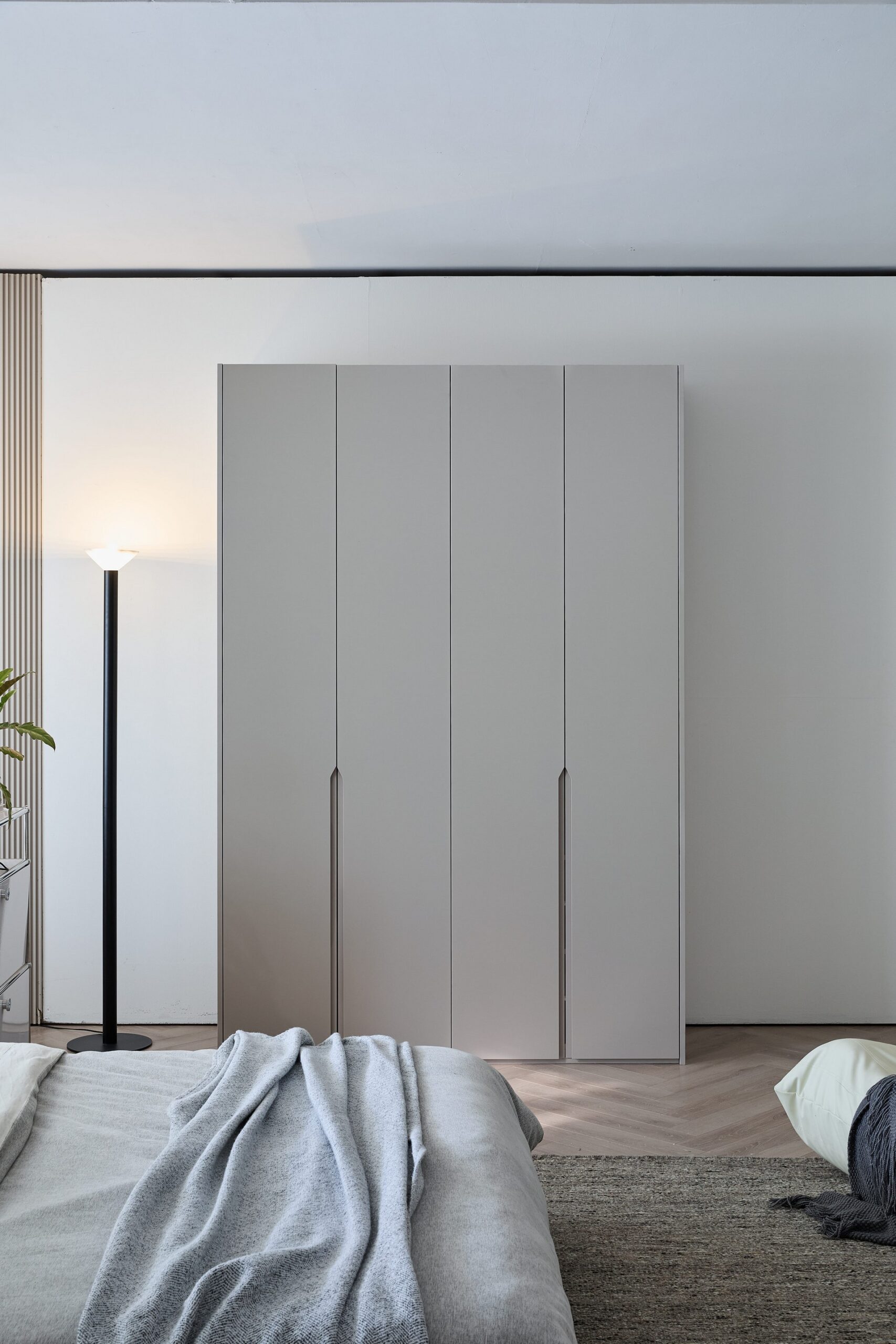 Cabinet model Ran - 4 doors Sahara color - City Furniture